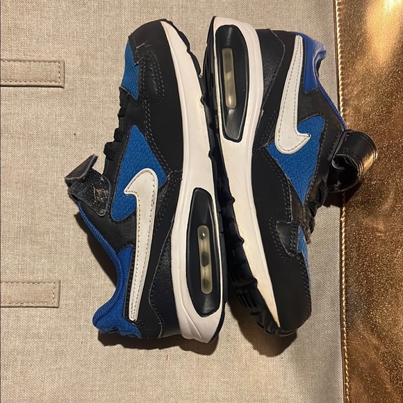 Nike | Shoes | Nike Blue And Black Velcro Sneakers For Everyday Comfort ...